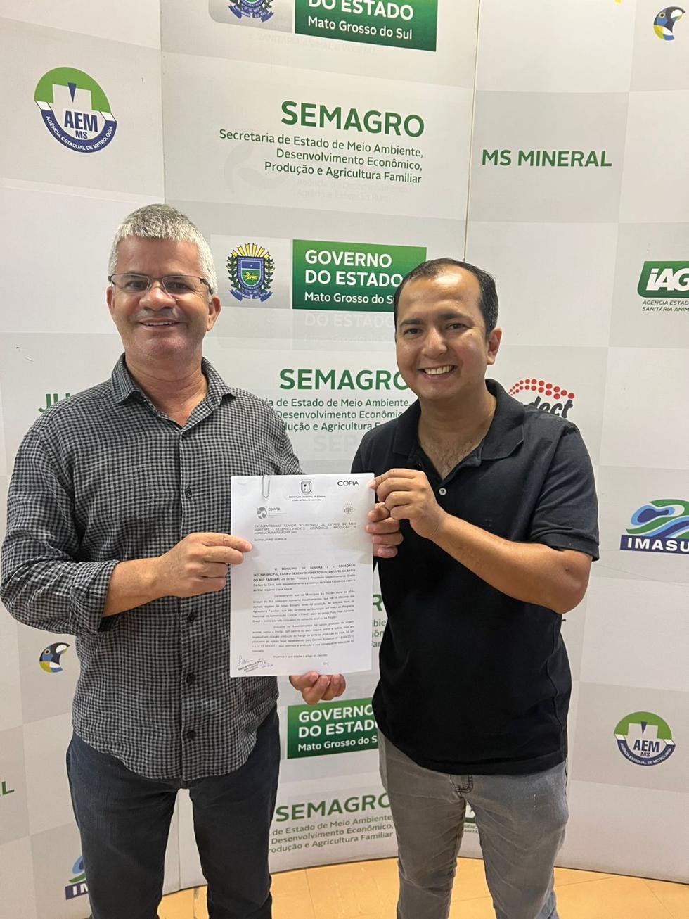 Enelto pede desburocratização na criação de galinhas semi caipira na ...